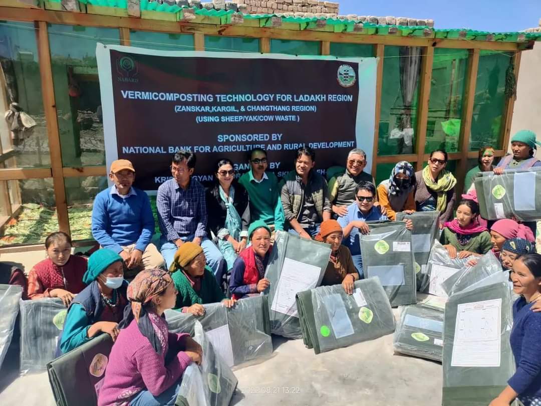 KVK Nyoma organizes training program on vermicompost at Zanskar ...